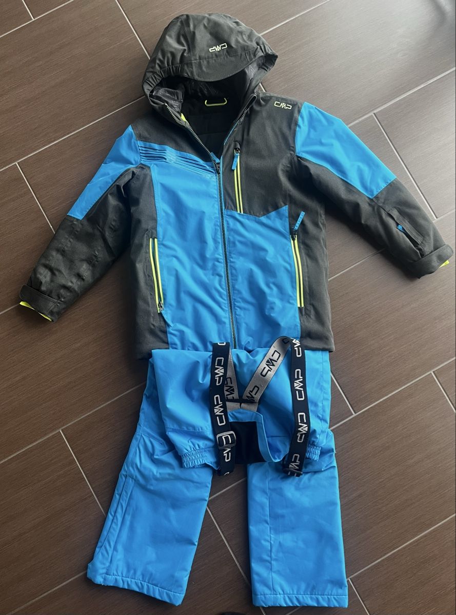 Neuwertiger Skianzug Gr. 140 von CMP (Gebraucht) in Buochs für CHF 55 ...