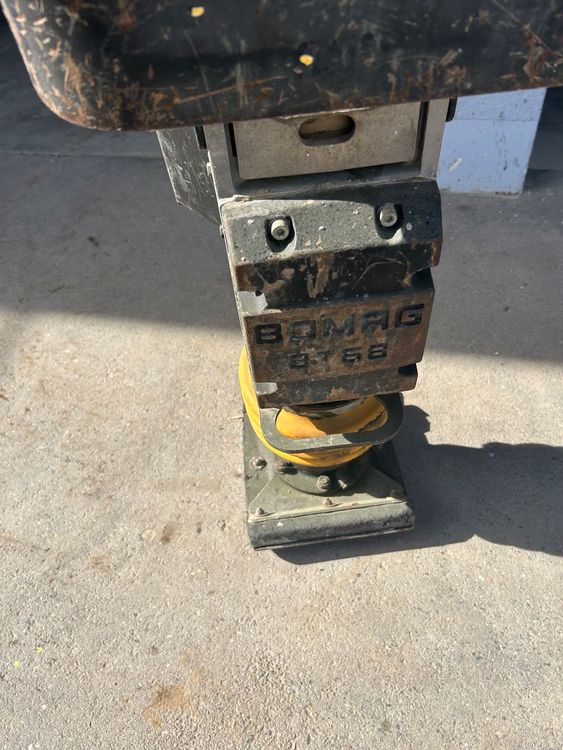 Grabenstampfer Bomag BT 68 (Gebraucht) in Grüningen für CHF 206 – nur Abholung auf Ricardo kaufen
