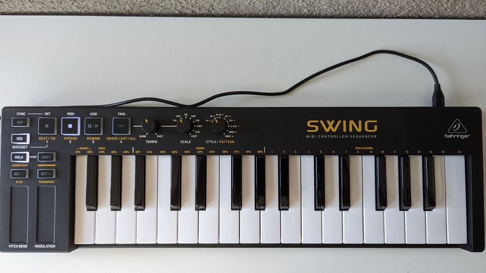 Behringer Swing (32-Key USB Midi Controller Keyboard) (Gebraucht) in ...