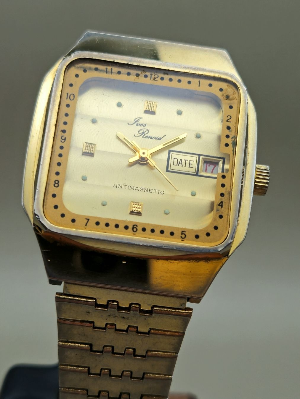 🔥 Yves Renoid - Vintage Day-Date- Handaufzug ab 1 CHF 🔥 (Defekt) in ...