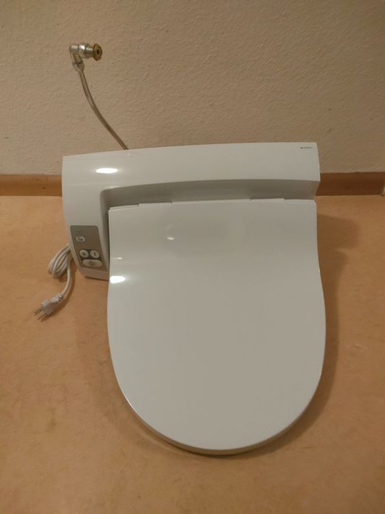 Neuwertige Geberit 5000 plus dusch wc closomat taharet (Neu (gemäss ...