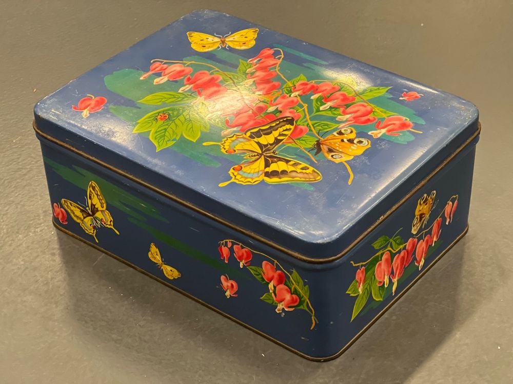 Blechdose Guetzli Blumen, Schmetterlinge, vintage Dose blau | Kaufen ...