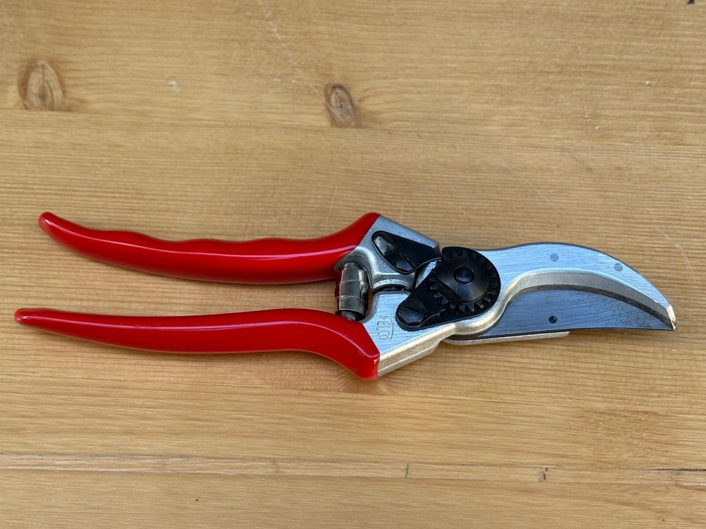 Felco No. 2 Gartenschere (Gebraucht) in Wil SG für CHF 22 – mit ...