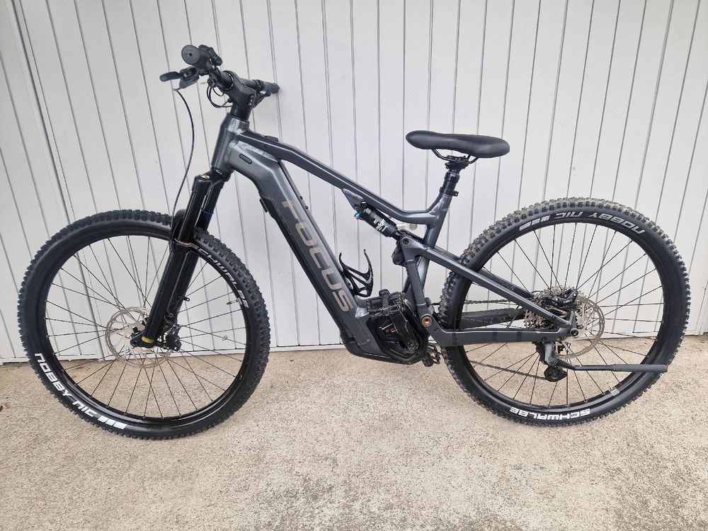 750wh Focus Thron 2 Ebike Fully L rahme UVP 5699chf (Gebraucht) in Wil ...