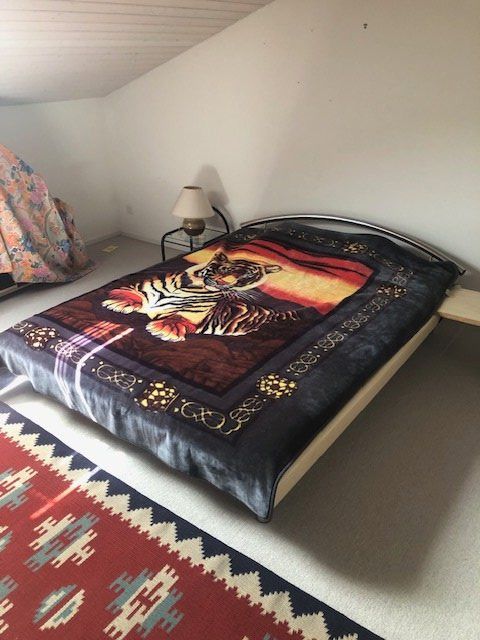 Doppelbett mit Matratze und Rost (Gebraucht) in Reichenburg für CHF 50 ...