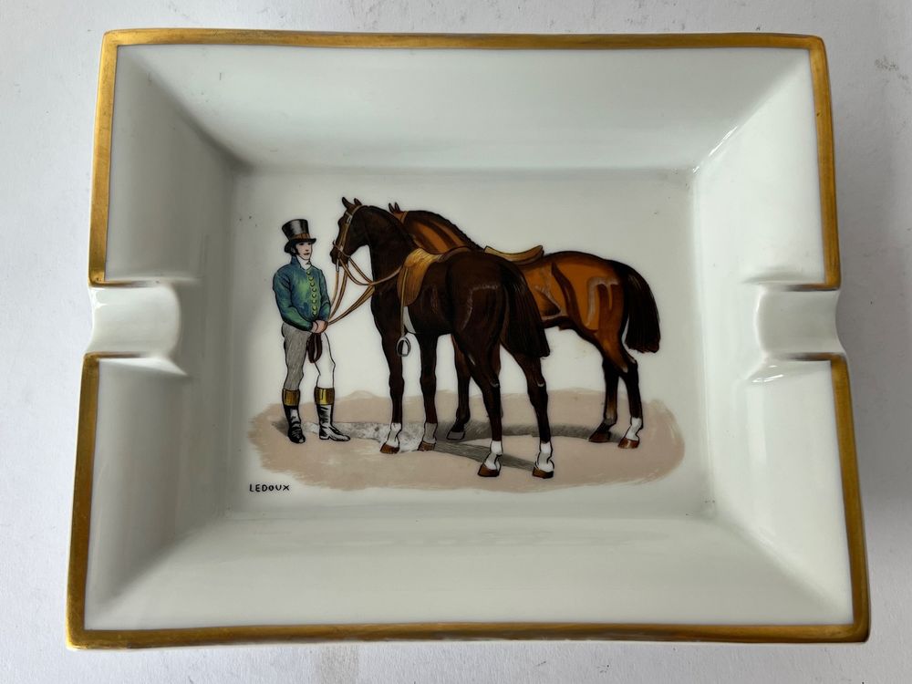 Aschenbecher Porzellan HERMÈS PARIS mit Pferdemotiv (Gebraucht) in Konolfingen für CHF 151 – mit ...