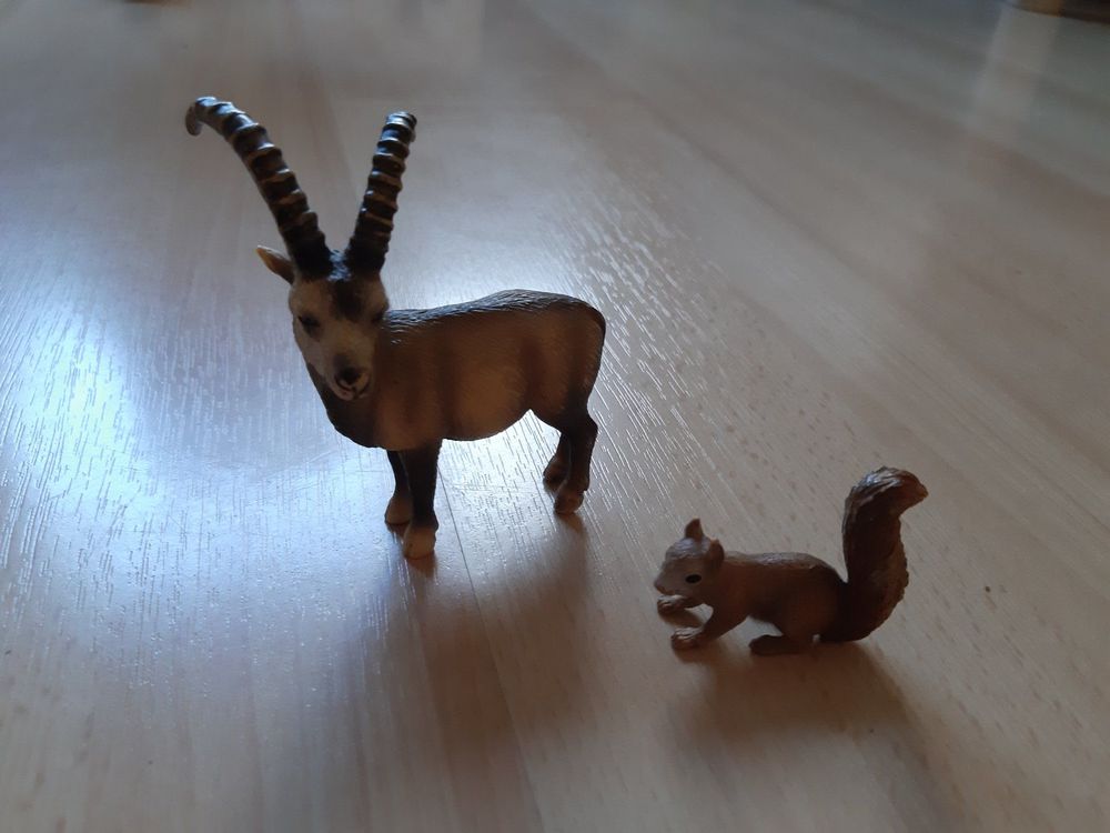 Steinbock und Eichhörnchen von Schleich | Kaufen auf Ricardo