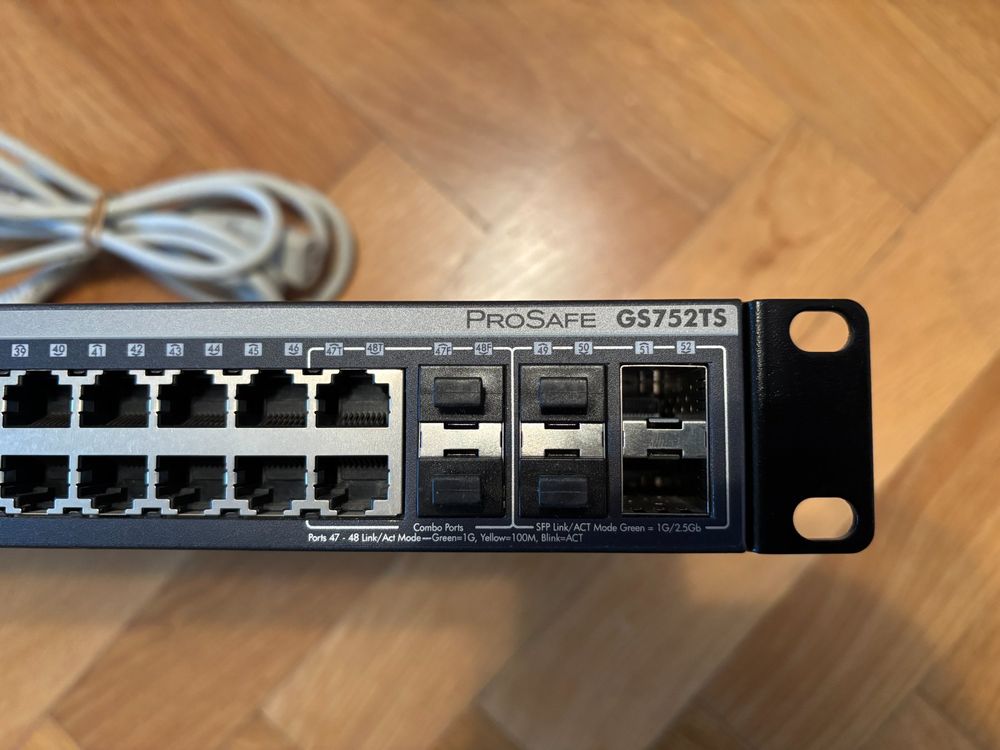 NETGEAR GS752TS Smart Switch 48 x Port (Gebraucht) in Biberist für CHF ...