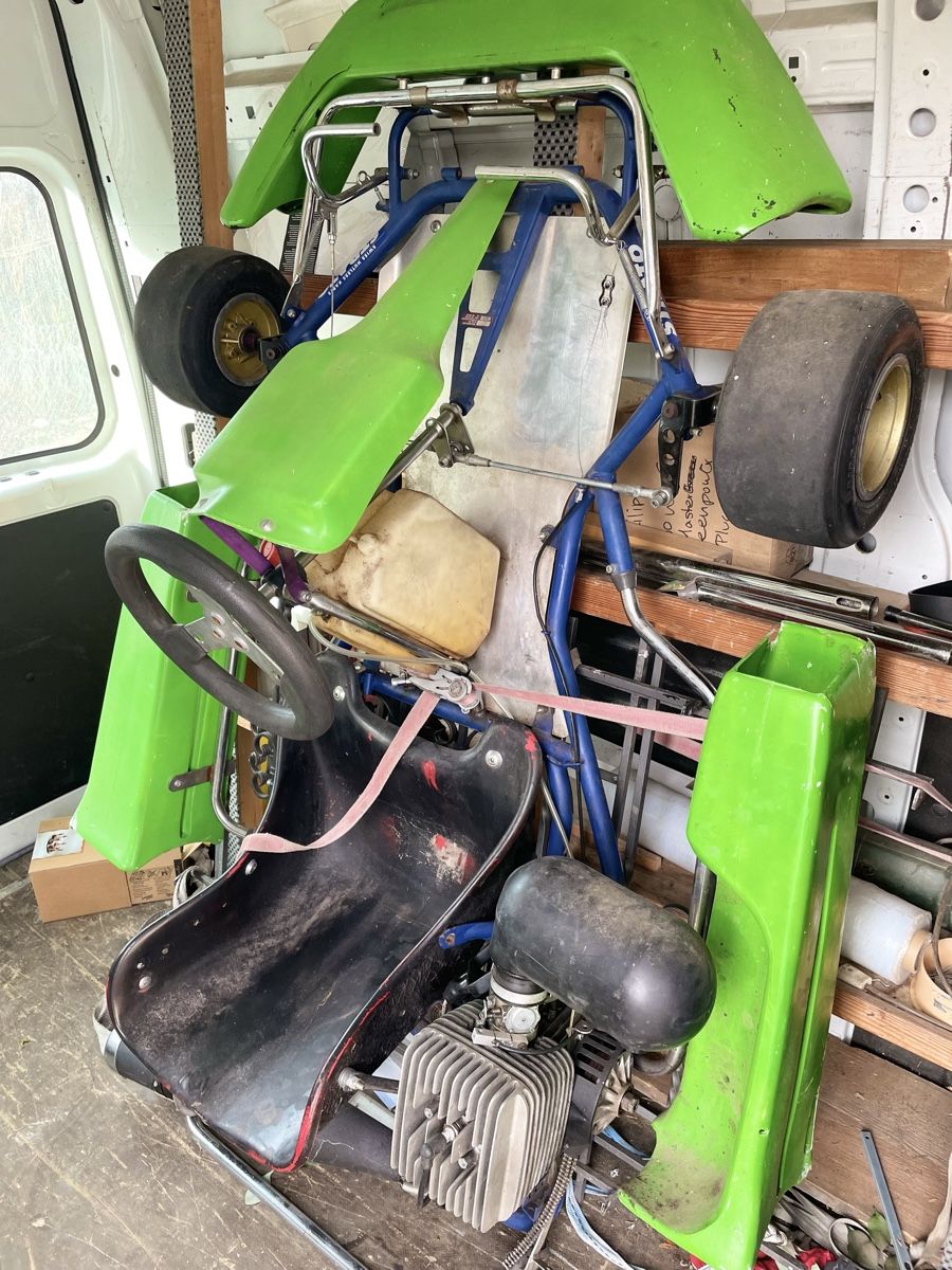 Go-Kart STRATO Swiss Hutless Karts und ein Rahmen (Defekt) in ...