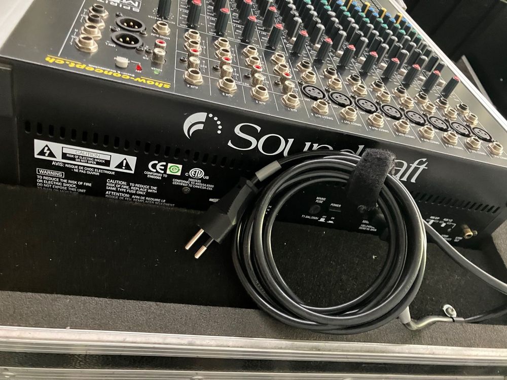 Live Mixer Soundcraft Spirit M8 inkl. Case | Kaufen auf Ricardo