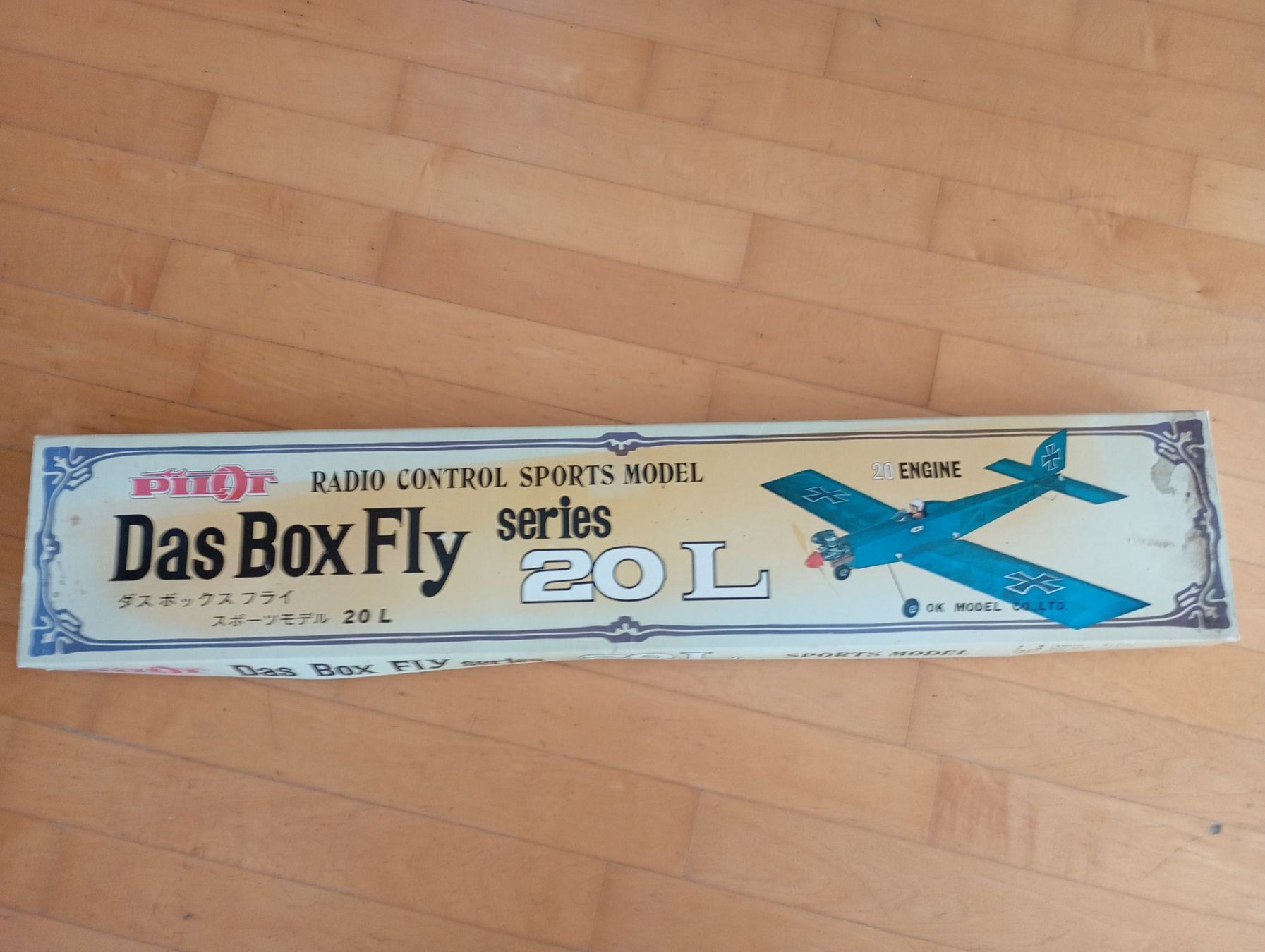 Das Box Fly 20 L Modelbaukasten von Pilot (Neu und originalverpackt) in ...