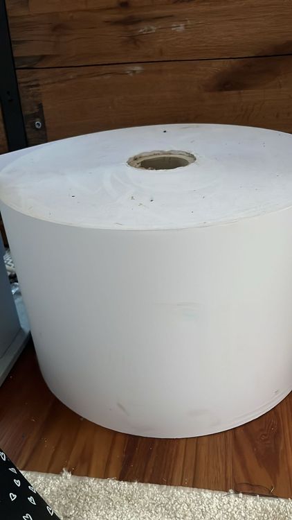 Reinweisse Papierrolle - 1300m (Gebraucht) in Oberschan für CHF 1 – nur ...
