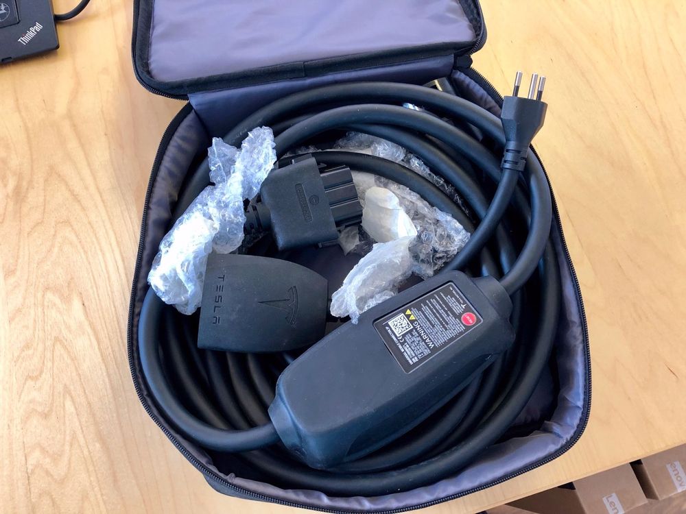 Tesla UMC 1 Mobile Connector | Kaufen auf Ricardo