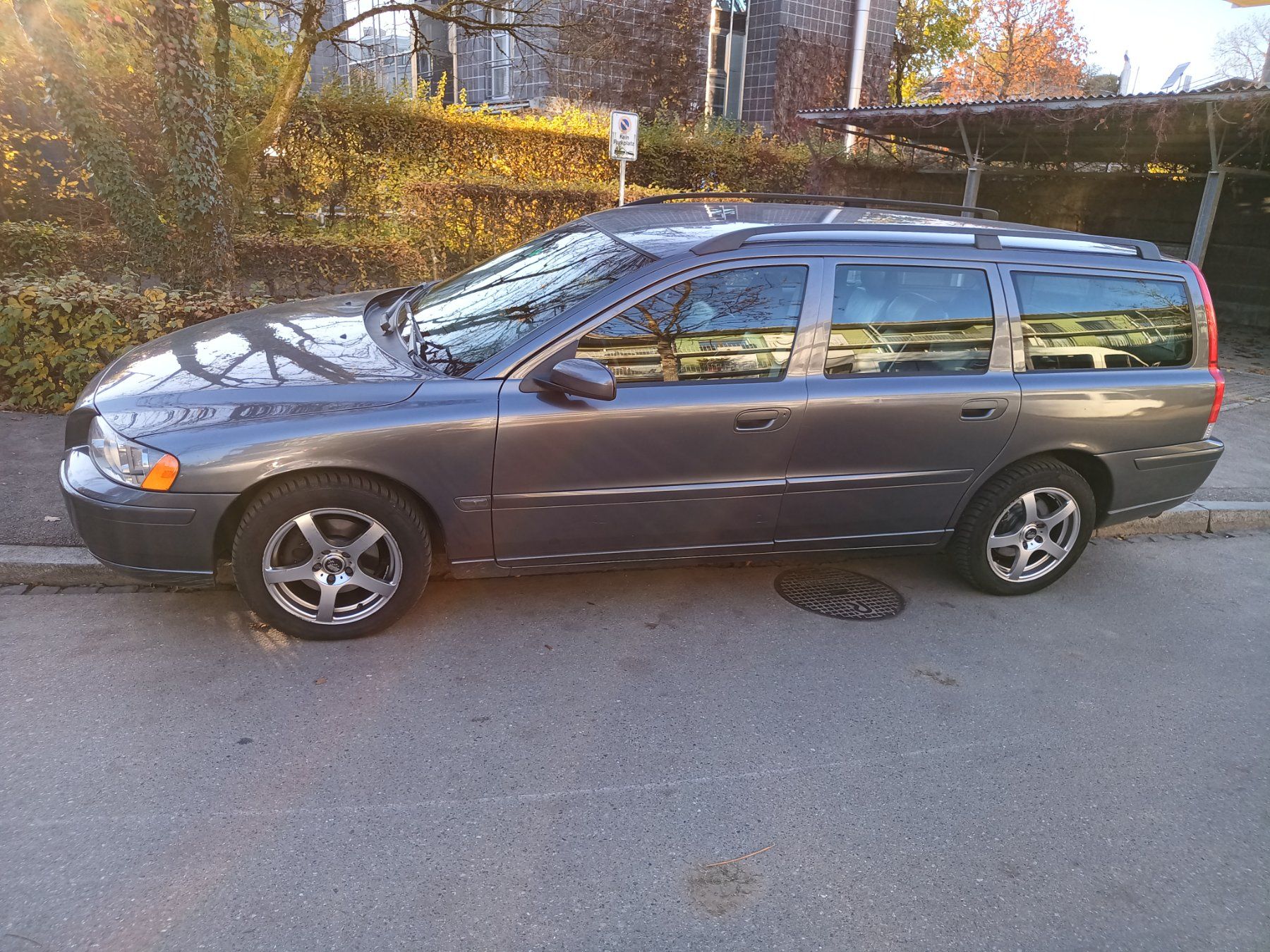 Volvo V70 D5 ab MFK 11/2024 (Defekt) in Bern für CHF 2300 – nur Abholung auf Ricardo kaufen