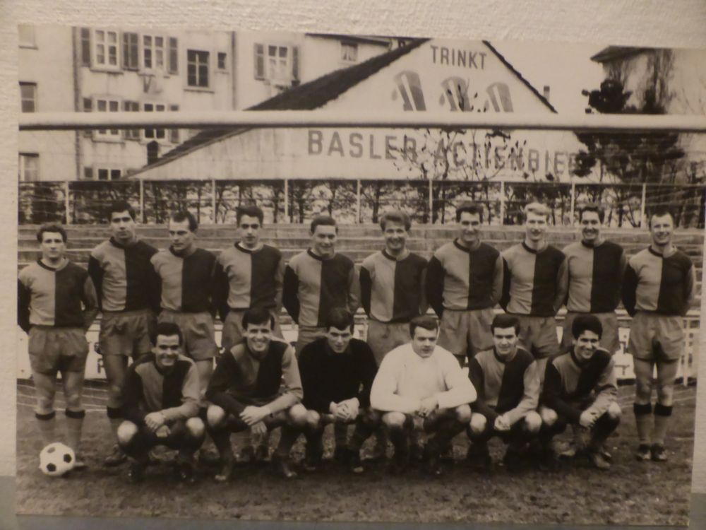 FC Basel 1893 Mannschaftsfoto auf Platte | Kaufen auf Ricardo