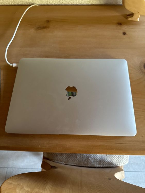 MacBook Air 13“ 2021, 8GB, 256GB, Silber | Kaufen auf Ricardo