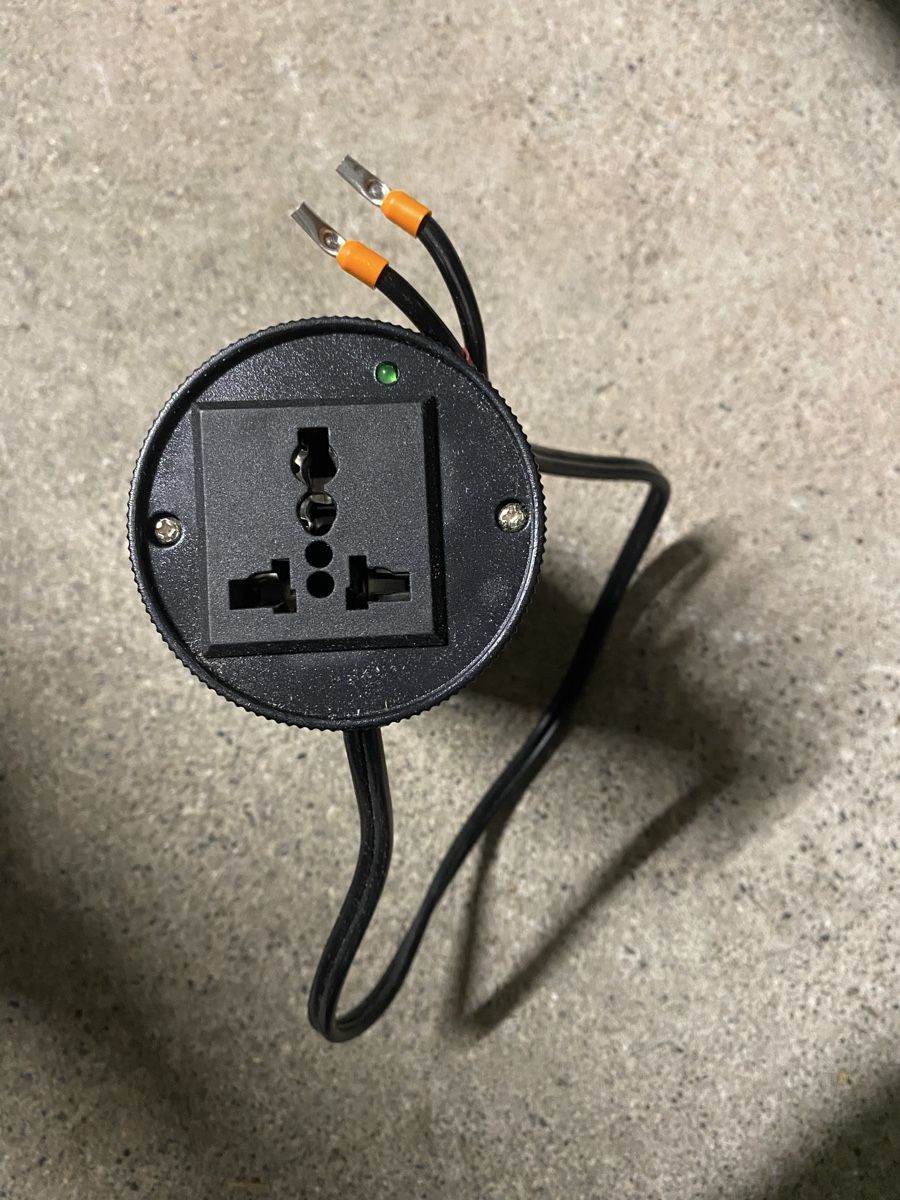 Spannungswandler 12V 230V 150W Power Inverter (Gebraucht) in Dottikon ...