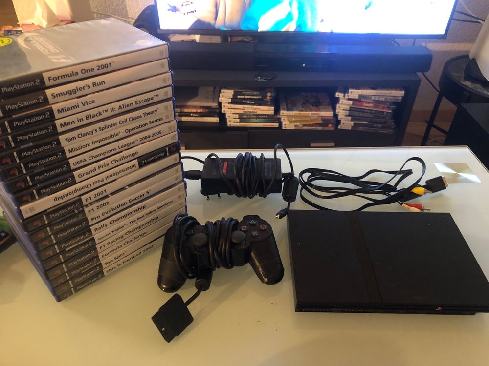 Playstation 2 slim komplett inkl 18 Games (Gebraucht) in Diepoldsau für ...