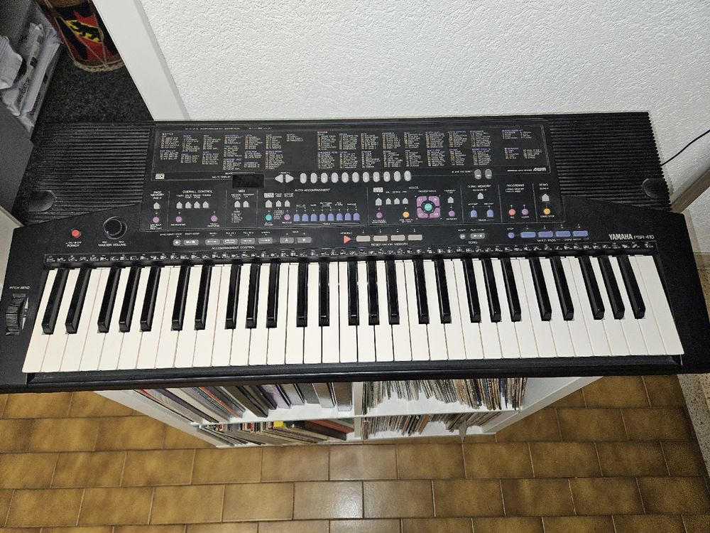Keyboard Yamaha PSR-410 (Gebraucht) in Lyss für CHF 1 – nur Abholung ...