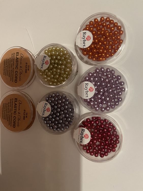 Perlen von Rayher® & 2 ELASTIC CORD (Gebraucht) in Schlieren für CHF 6 – mit Lieferung auf ...