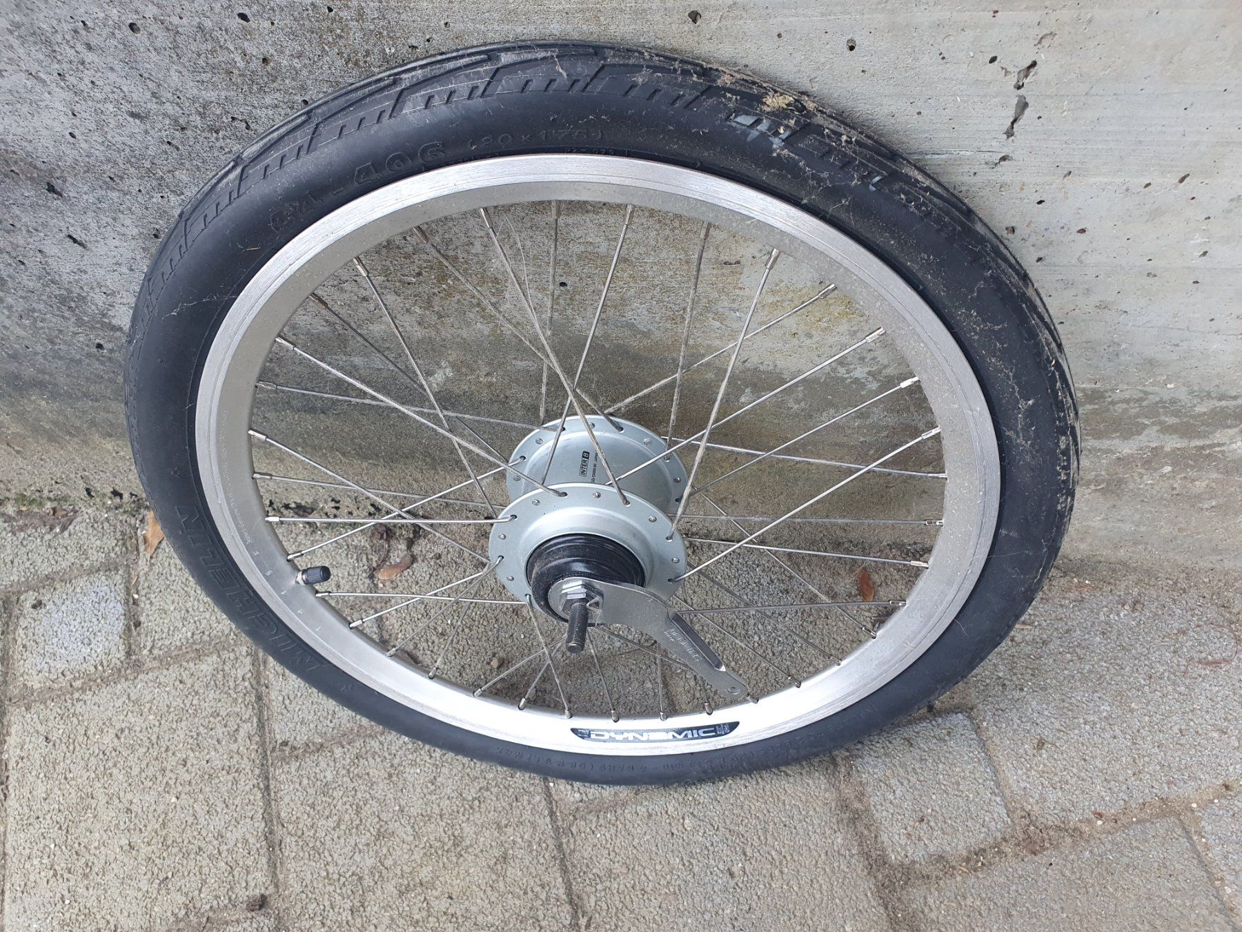 Nexus 8 Gang Hinterrad