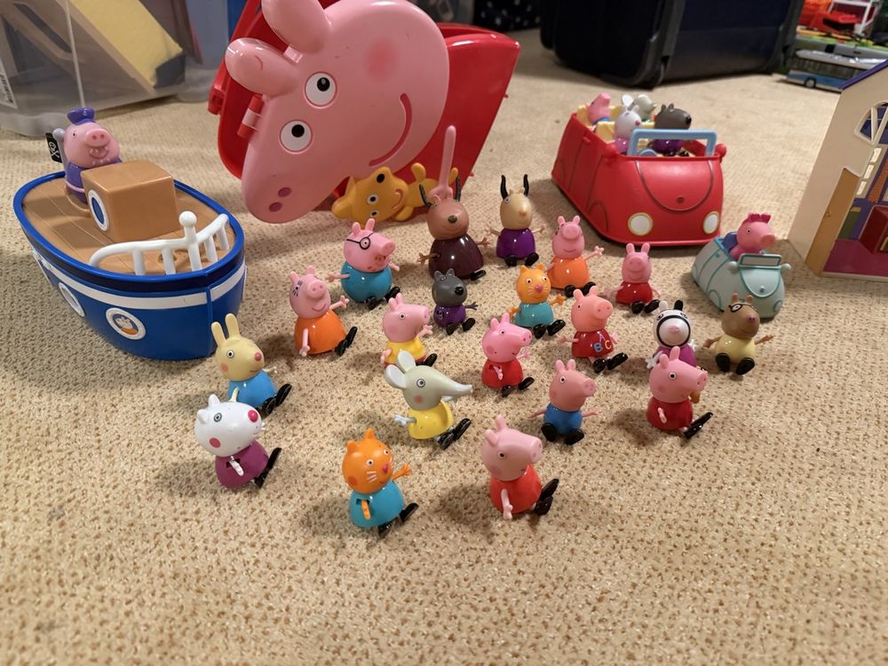 Peppa Pig Spielset mit Figuren, Haus, Auto & Boot! (Gebraucht) in ...