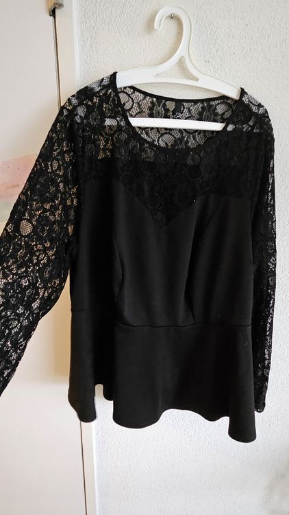 Schwarze Bluse mit Spitze (Neu (gemäss Beschreibung)) in Uster für CHF 10 – mit Lieferung auf ...