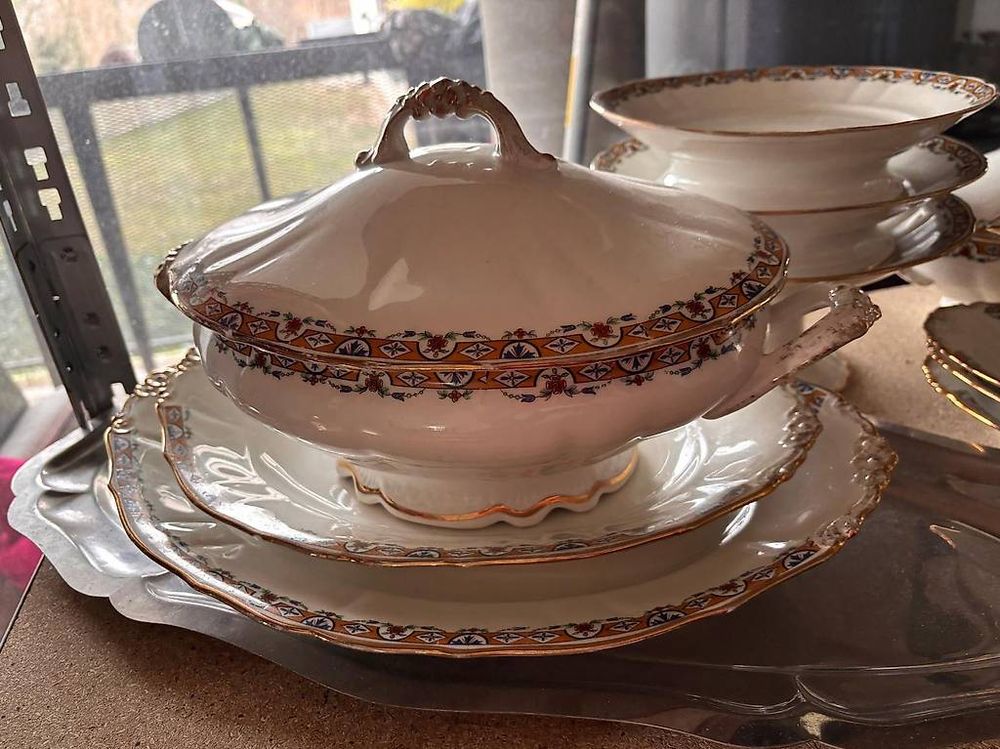Vaisselle ancienne en porcelaine (Gebraucht) in Lausanne für CHF 200 ...