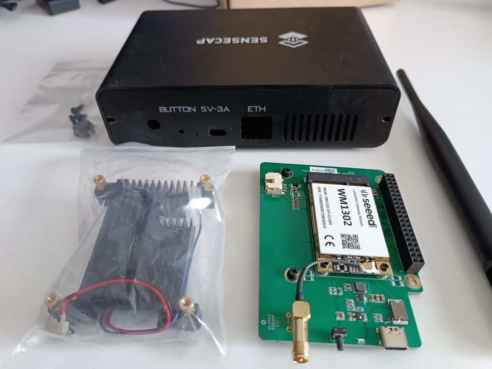 Raspberry Pi 4 LoRaWAN inkl. Antenne, Gehäuse, CPU Kühler | Kaufen auf ...