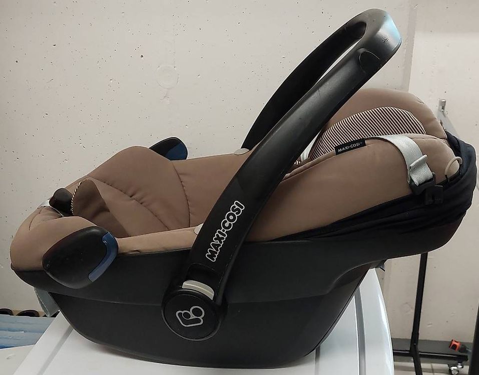 Wunderschone Maxi Cosi Neugeborene Fotos