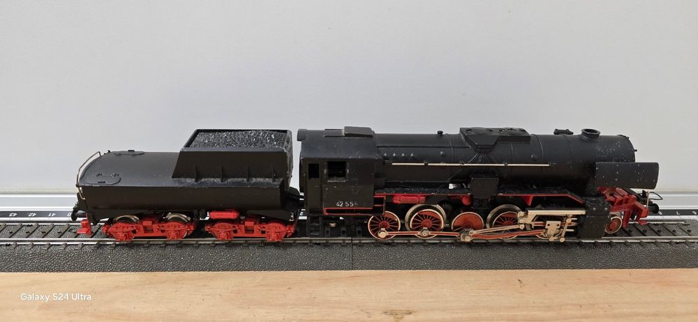 Trix H0 42555 Güterzugdampflok BR 42 mit Wannentender DB (Defekt) in ...