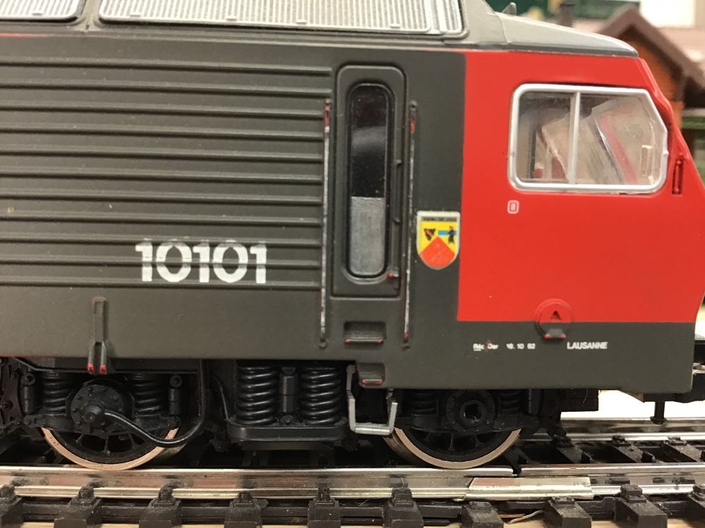 SBB Lok Re 4/4IV Lausanne" Roco H0 - Vitrinenmodell (Neu (gemäss Beschreibung)) in Männedorf für ...