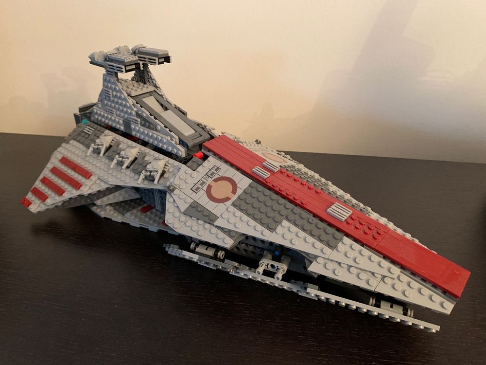 Star Wars Venator-Class Republic Attack Cruiser | Acheter sur Ricardo