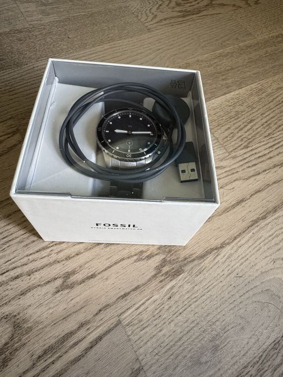 Fossil Herren Hybrid HR Smartwatch FTW7016 siber (Defekt) in Pratteln ...