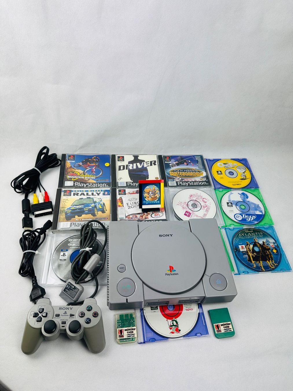 Playstation 1 PS1 Konsole 13 Spiele Dualshock 2xMemory Card (Gebraucht ...