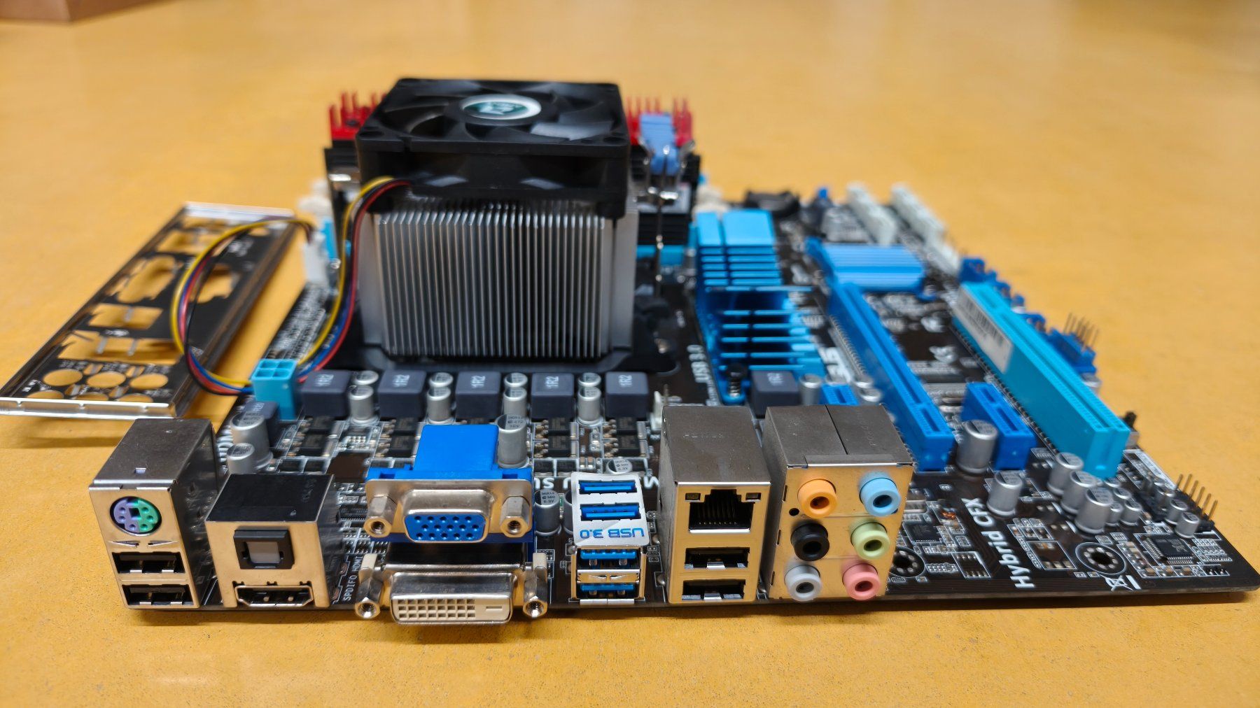 ASUS M5A88-M, AMD FX-4100 'Bulldozer' (Gebraucht) in Niederbuchsiten ...