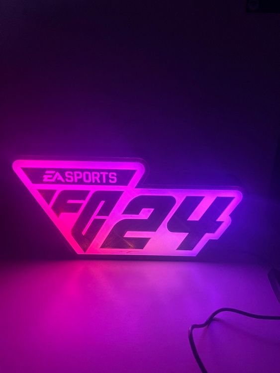 FC24 logo mit LEDs (Neu (gemäss Beschreibung)) in Luzern für CHF 30 ...