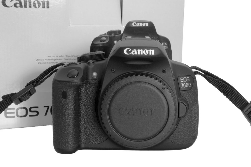 CANON 700D Kamera mit VOLL HD VIDEO - DSLR (D'occasion) à Emmen pour ...