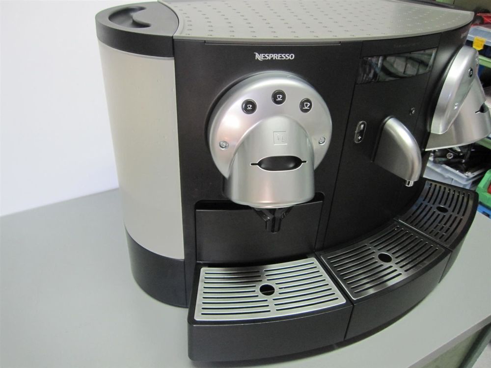 Nespresso GEMINI CS200 PRO mit☀GARANTIE | Kaufen auf Ricardo