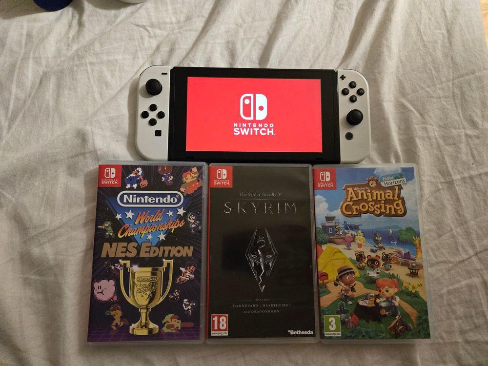 Nintendo Switch (First Model) mit Weisse Joy-Cons + 3 Spiele | Kaufen ...