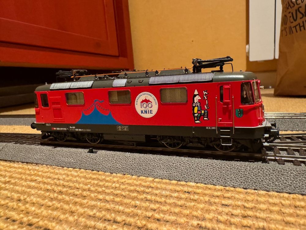 RE 4/4 SBB (KNIE)digital courant continu roco ho (D'occasion) à Genève pour CHF 380 – avec ...