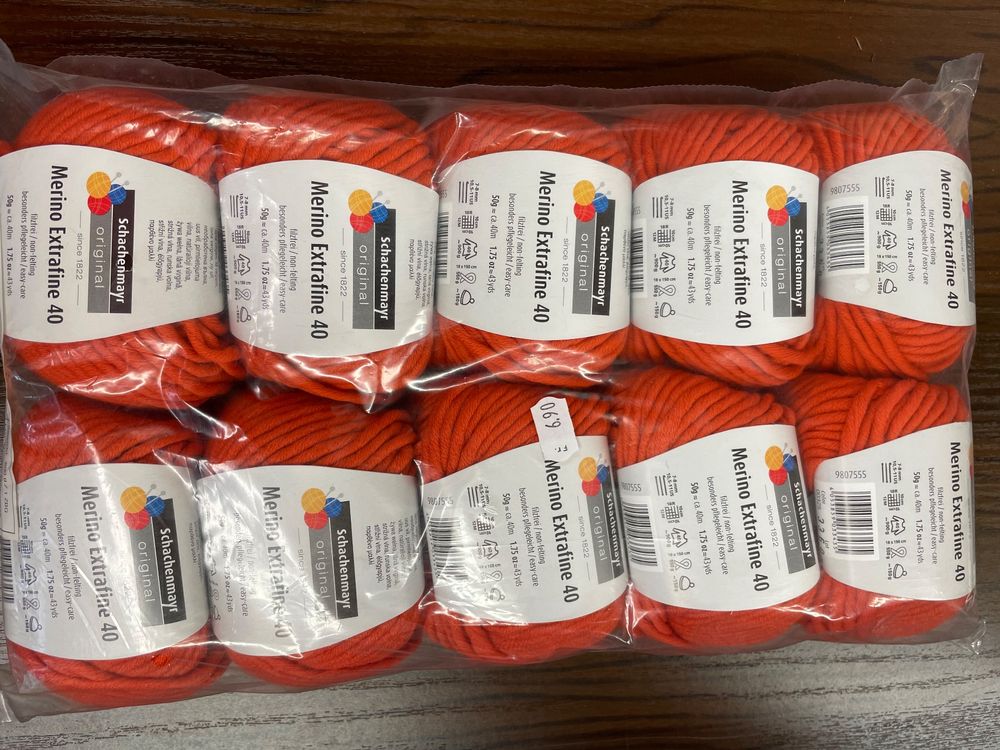 Wolle, Restposten (Neu und originalverpackt) in Waldstatt für CHF 45 ...