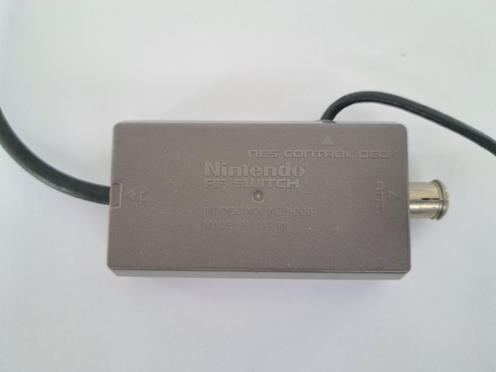 Nintendo RF-Switch (Nintendo Entertainment System/NES) | Kaufen auf Ricardo