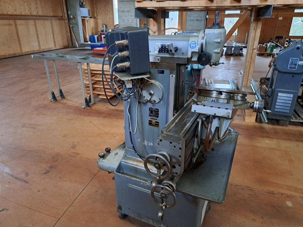 SIXIS Fräsmaschine S-103-R mit Rundtisch (Gebraucht) in Untersteckholz ...