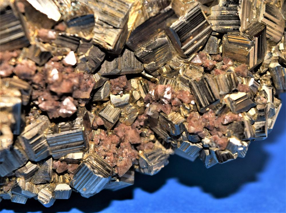 Pyrit mit Axinit aus Peru | Kaufen auf Ricardo