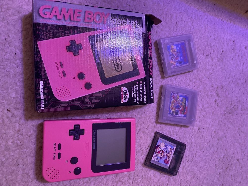 Nintendo Game Boy pocket pink (Gebraucht) in heerbrugg für CHF 110 ...