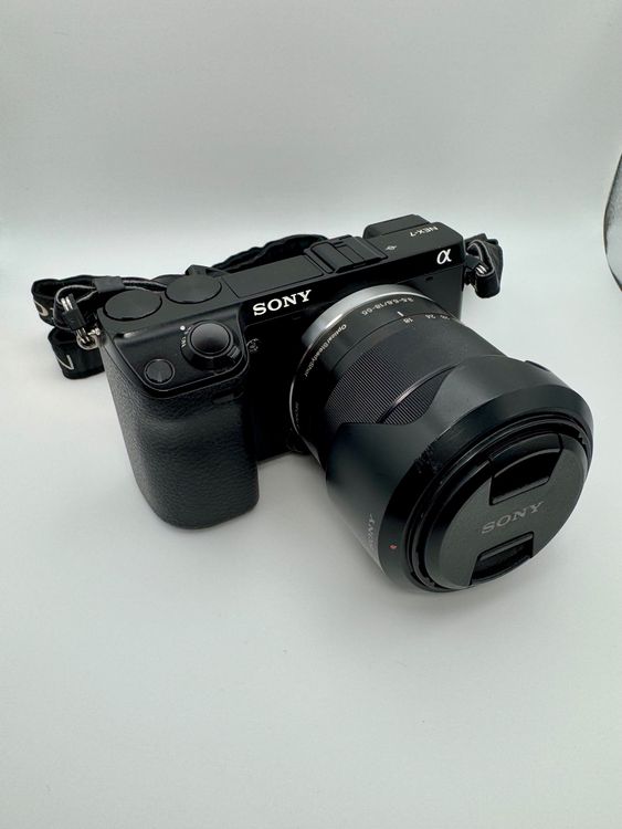 Sony NEX-7 Set: Profi-Power & Abenteuer-Charme (Gebraucht) in Neuenhof ...