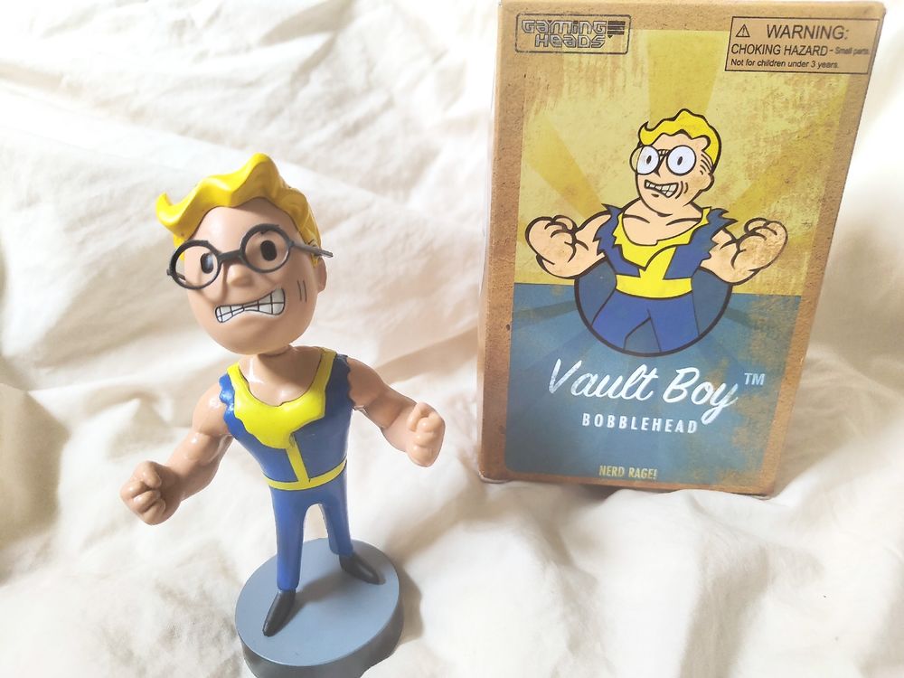Fallout Vault Boy Bobblehead Nerd Rage Figurine (Gebraucht) in ...