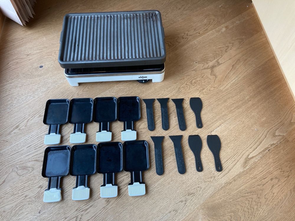 Four à raclette et grill! 8 personnes. (Gebraucht) in Porrentruy für ...