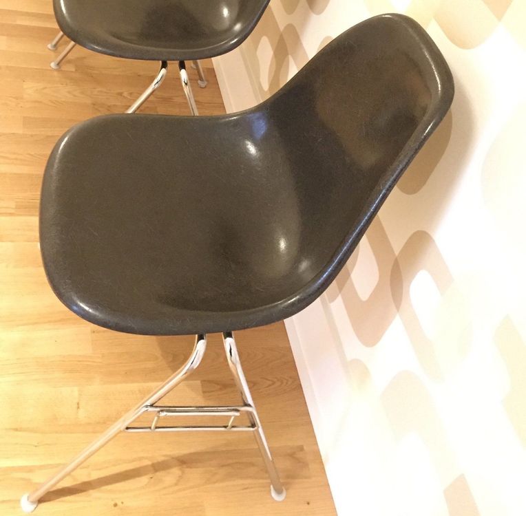 1 Eames chaise DSS couleur grise (Gebraucht) in Genève für CHF 450 – nur Abholung auf Ricardo kaufen
